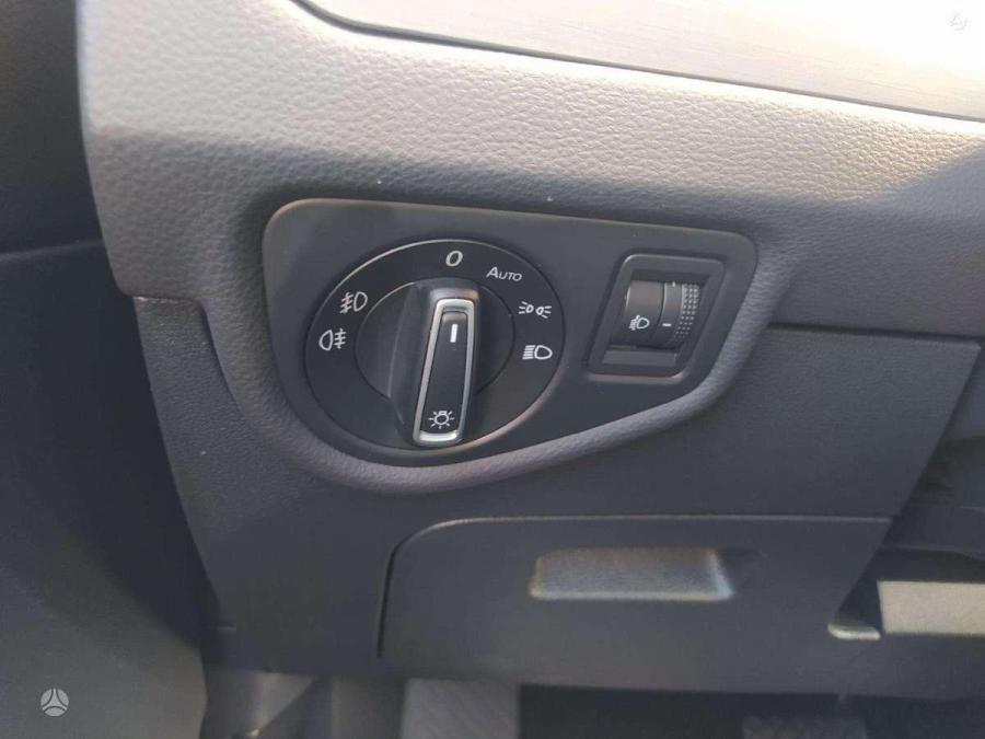 Blue Volkswagen Touran 2016 in Panevezys, with an engine capacity of 1.60 L and mileage of 143 thousand km for 9700 €, photo 30 on AUTOMOTO.COM.LV