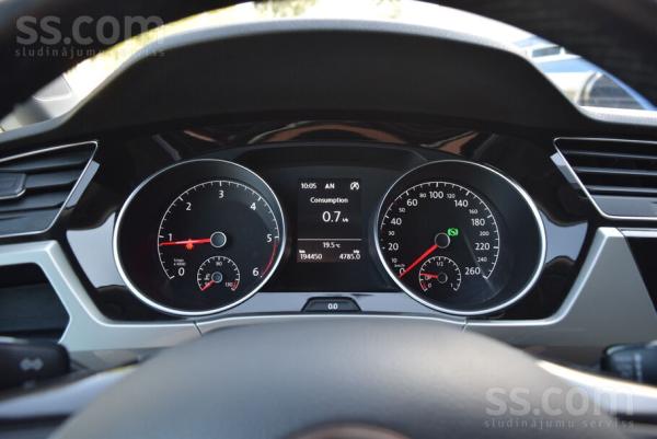 Blue Volkswagen Touran 2016 in Riga, with an engine capacity of 1.60 L and mileage of 194 thousand km for 9900 €, photo 8 on AUTOMOTO.COM.LV
