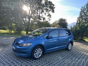 Blue Volkswagen Touran 2016 in Cesis, with an engine capacity of 1.60 L and mileage of 232 thousand km for 9500 €, photo  on AUTOMOTO.COM.LV