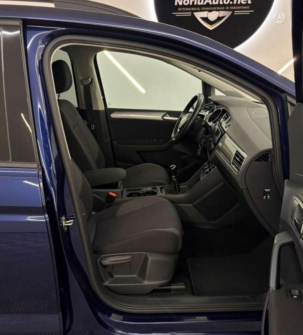 Zils Volkswagen Touran 2016 Marijampole, ar dzinēja tilpumu 1.60 L un nobraukumu 213 tūkst. km par 9650 €, foto 11 vietnē AUTOMOTO.COM.LV