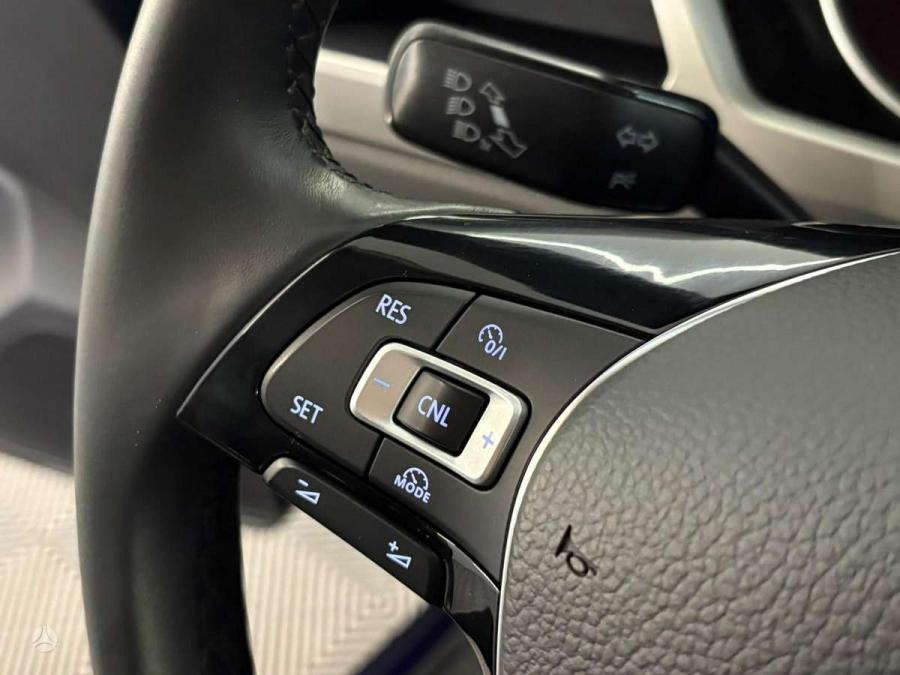 Zils Volkswagen Touran 2016 Marijampole, ar dzinēja tilpumu 1.60 L un nobraukumu 213 tūkst. km par 9650 €, foto 24 vietnē AUTOMOTO.COM.LV