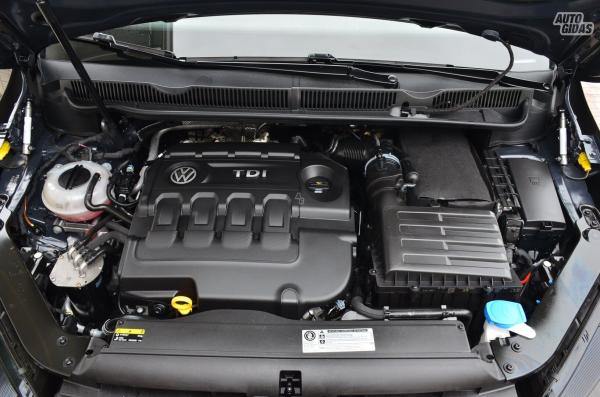 Zils Volkswagen Touran 2017 Kauņa, ar dzinēja tilpumu 2.00 L un nobraukumu 249 tūkst. km par 9650 €, foto 6 vietnē AUTOMOTO.COM.LV