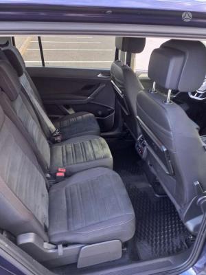 Zils Volkswagen Touran 2017 Viļņa, ar dzinēja tilpumu 1.60 L un nobraukumu 297 tūkst. km par 7500 €, foto 8 vietnē AUTOMOTO.COM.LV