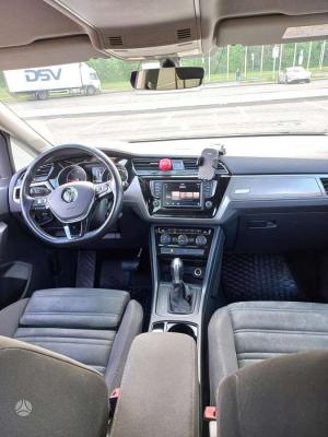 Zils Volkswagen Touran 2017 Viļņa, ar dzinēja tilpumu 1.60 L un nobraukumu 297 tūkst. km par 7500 €, foto 9 vietnē AUTOMOTO.COM.LV