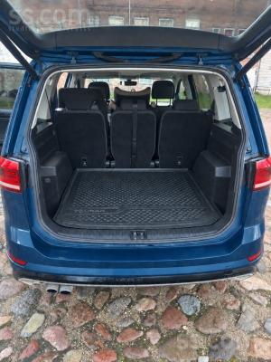 Zils Volkswagen Touran 2017 Kuldīga, ar dzinēja tilpumu 1.40 L un nobraukumu 128 tūkst. km par 16500 €, foto 13 vietnē AUTOMOTO.COM.LV