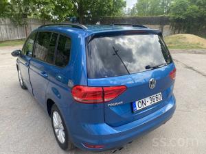 Blue Volkswagen Touran 2018 in Riga, with an engine capacity of 1.40 L and mileage of 120 thousand km for 14800 €, photo 13 on AUTOMOTO.COM.LV