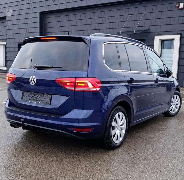 Zils Volkswagen Touran 2019 Kauņa, ar dzinēja tilpumu 2.00 L un nobraukumu 237 tūkst. km par 9500 €, foto 3 vietnē AUTOMOTO.COM.LV
