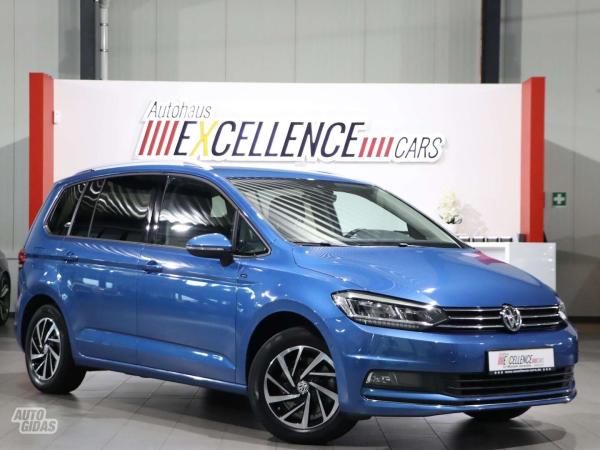 Blue Volkswagen Touran 2019 in Kaunas, with an engine capacity of 1.60 L and mileage of 83 thousand km for 23421 €, photo 1 on AUTOMOTO.COM.LV