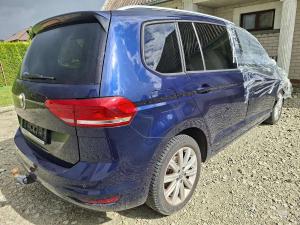 Zils Volkswagen Touran 2019 Šauļi, ar dzinēja tilpumu 1.97 L un nobraukumu 171 tūkst. km par 8700 €, foto 5 vietnē AUTOMOTO.COM.LV