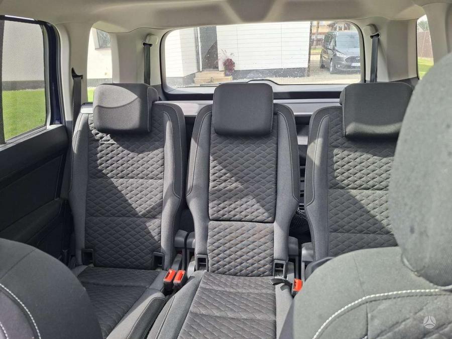 Zils Volkswagen Touran 2019 Šauļi, ar dzinēja tilpumu 1.97 L un nobraukumu 171 tūkst. km par 8700 €, foto 14 vietnē AUTOMOTO.COM.LV