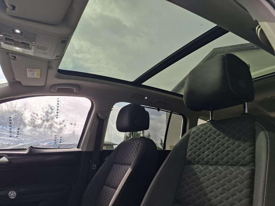 Zils Volkswagen Touran 2019 Šauļi, ar dzinēja tilpumu 1.97 L un nobraukumu 171 tūkst. km par 8700 €, foto 15 vietnē AUTOMOTO.COM.LV