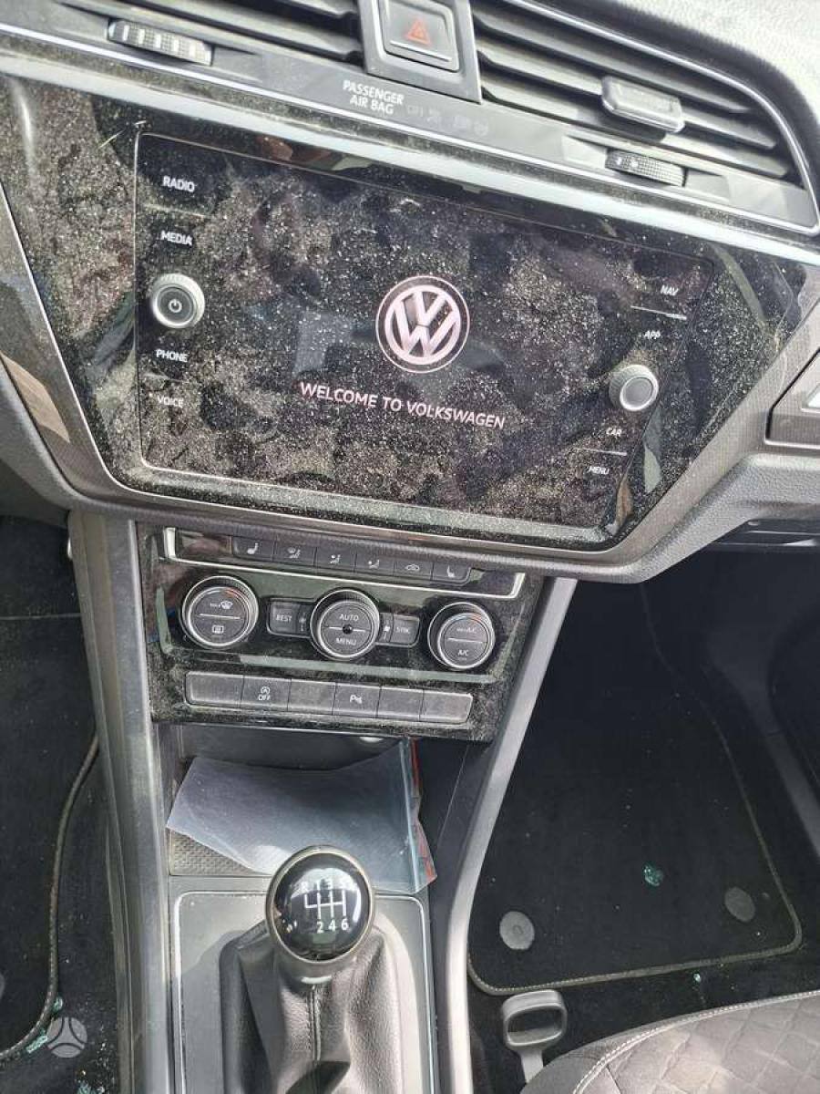 Zils Volkswagen Touran 2019 Šauļi, ar dzinēja tilpumu 1.97 L un nobraukumu 171 tūkst. km par 8700 €, foto 16 vietnē AUTOMOTO.COM.LV