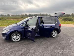 Zils Volkswagen Touran 2020 Jelgava, ar dzinēja tilpumu 1.50 L un nobraukumu 235 tūkst. km par 11900 €, foto 3 vietnē AUTOMOTO.COM.LV