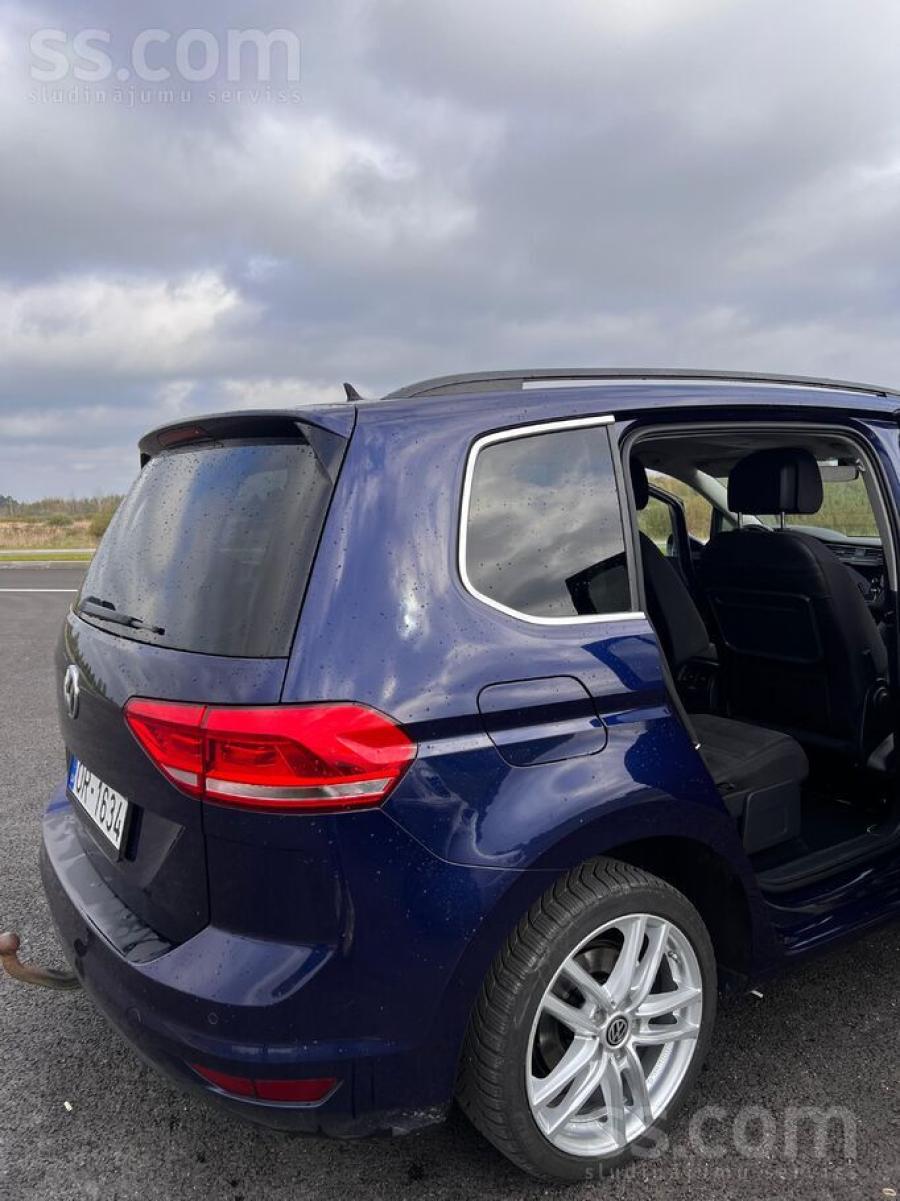 Zils Volkswagen Touran 2020 Jelgava, ar dzinēja tilpumu 1.50 L un nobraukumu 235 tūkst. km par 11900 €, foto 4 vietnē AUTOMOTO.COM.LV