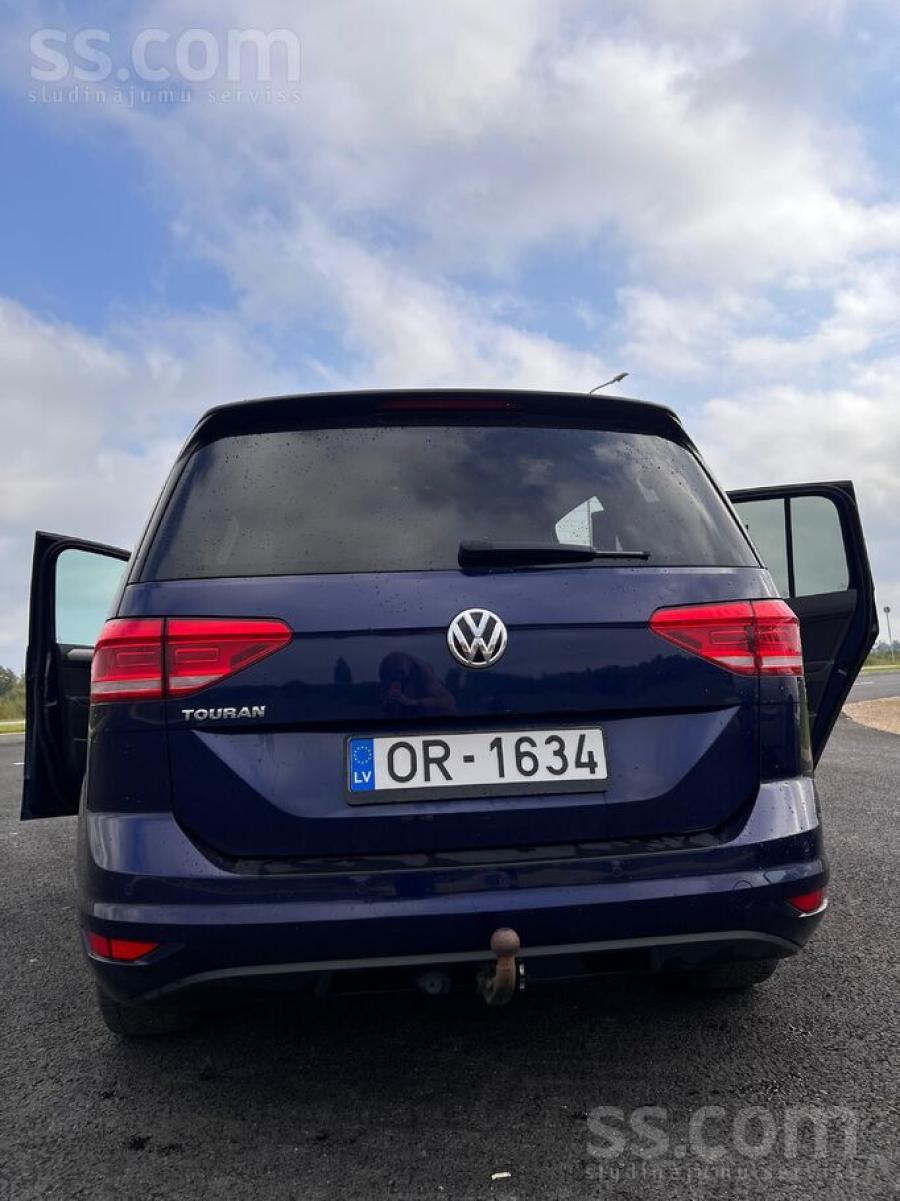 Zils Volkswagen Touran 2020 Jelgava, ar dzinēja tilpumu 1.50 L un nobraukumu 235 tūkst. km par 11900 €, foto 14 vietnē AUTOMOTO.COM.LV