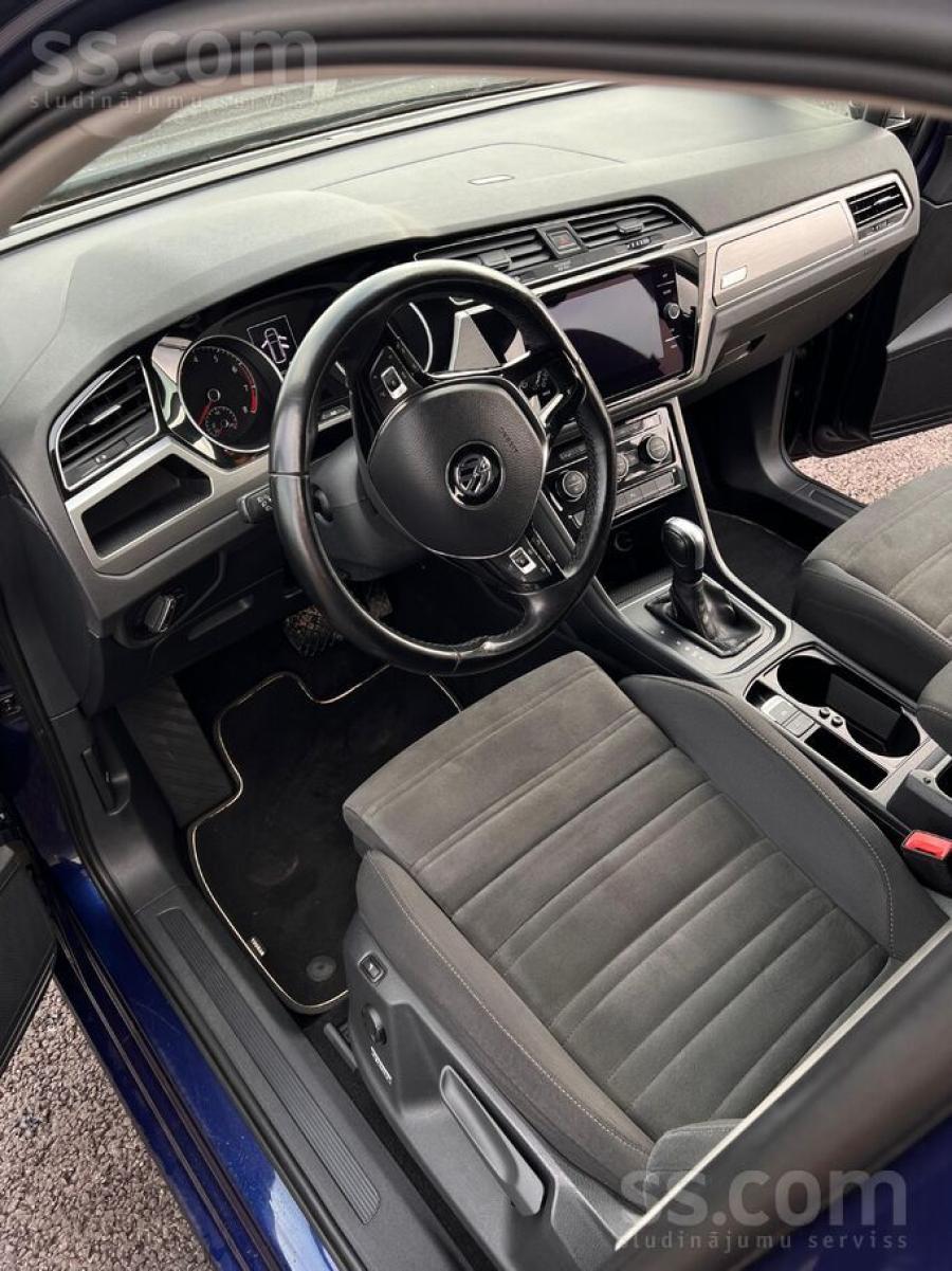 Zils Volkswagen Touran 2020 Jelgava, ar dzinēja tilpumu 1.50 L un nobraukumu 235 tūkst. km par 11900 €, foto 15 vietnē AUTOMOTO.COM.LV