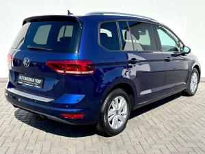 Zils Volkswagen Touran 2021 Kauņa, ar dzinēja tilpumu 1.50 L un nobraukumu 25 tūkst. km par 32690 €, foto 5 vietnē AUTOMOTO.COM.LV