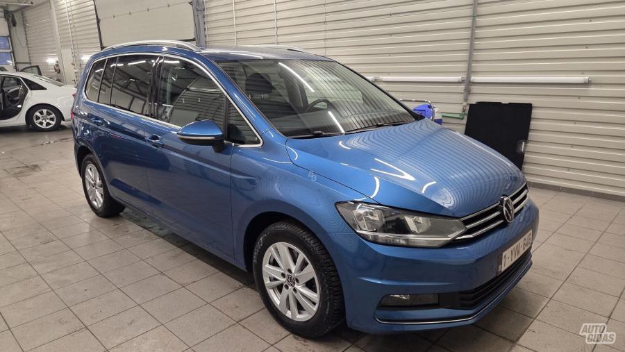 Zils Volkswagen Touran 2021 Marijampole, ar dzinēja tilpumu 2.00 L un nobraukumu 209 tūkst. km par 14278 €, foto 2 vietnē AUTOMOTO.COM.LV