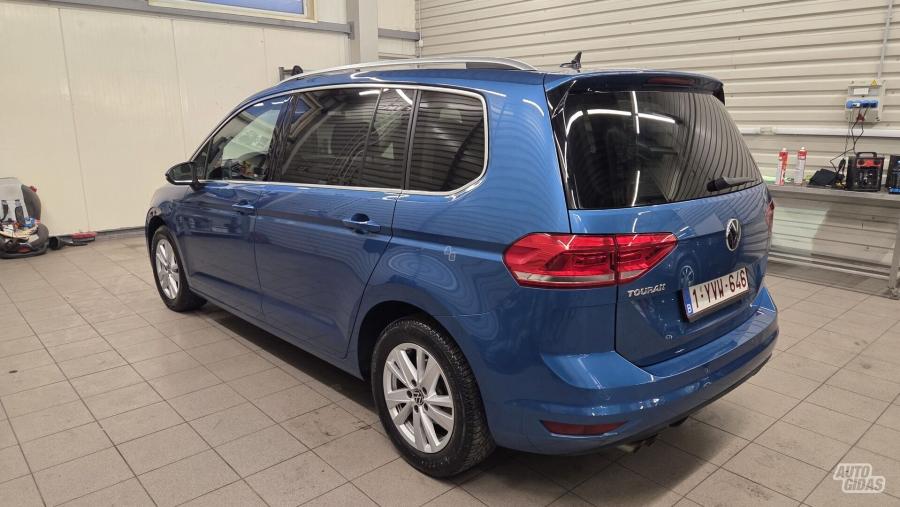 Zils Volkswagen Touran 2021 Marijampole, ar dzinēja tilpumu 2.00 L un nobraukumu 209 tūkst. km par 14278 €, foto 4 vietnē AUTOMOTO.COM.LV