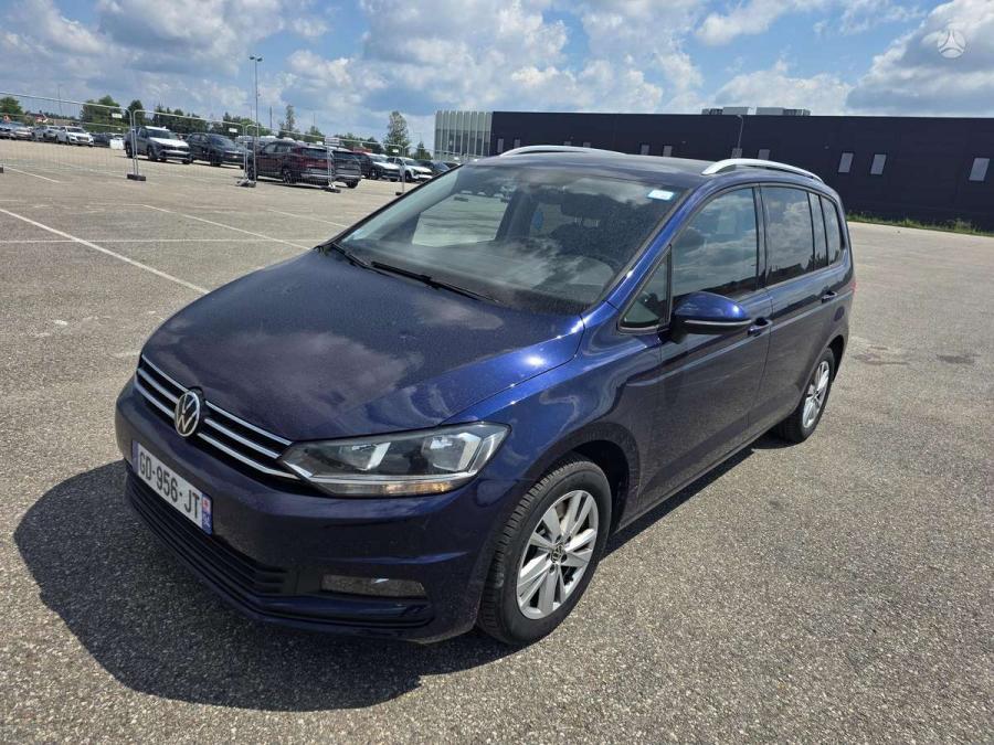 Blue Volkswagen Touran 2021 in Vilnius, with an engine capacity of 1.50 L and mileage of 180 thousand km for 14500 €, photo 7 on AUTOMOTO.COM.LV