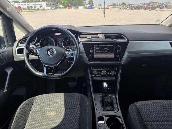 Zils Volkswagen Touran 2021 Viļņa, ar dzinēja tilpumu 1.50 L un nobraukumu 180 tūkst. km par 14500 €, foto 10 vietnē AUTOMOTO.COM.LV