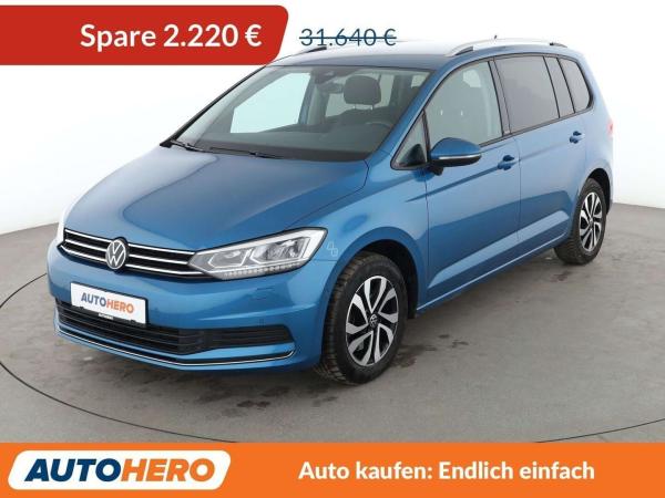 Zils Volkswagen Touran 2022 Kauņa, ar dzinēja tilpumu 2.00 L un nobraukumu 47 tūkst. km par 32103 €, foto 1 vietnē AUTOMOTO.COM.LV