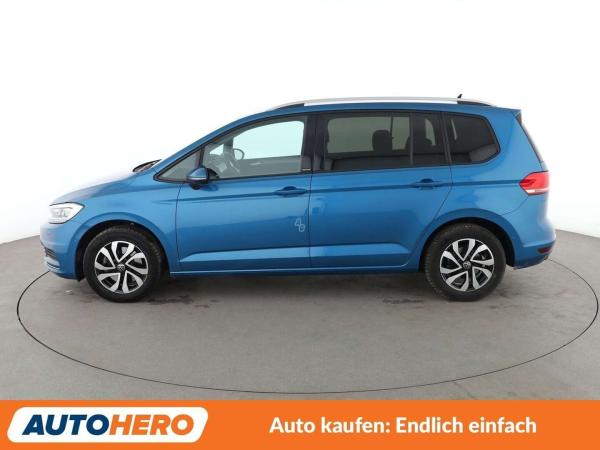 Zils Volkswagen Touran 2022 Kauņa, ar dzinēja tilpumu 2.00 L un nobraukumu 47 tūkst. km par 32103 €, foto 3 vietnē AUTOMOTO.COM.LV