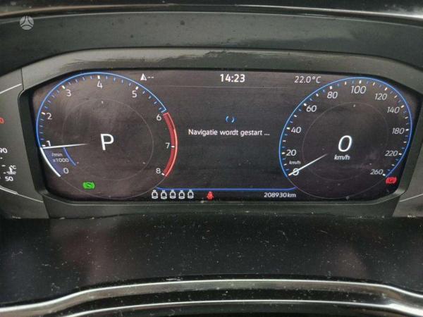 Blue Volkswagen Touran 2022 in Vilnius, with an engine capacity of 1.50 L and mileage of 209 thousand km for 19120 €, photo 10 on AUTOMOTO.COM.LV
