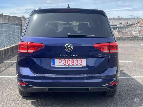 Zils Volkswagen Touran 2022 Viļņa, ar dzinēja tilpumu 1.97 L un nobraukumu 211 tūkst. km par 13490 €, foto 4 vietnē AUTOMOTO.COM.LV