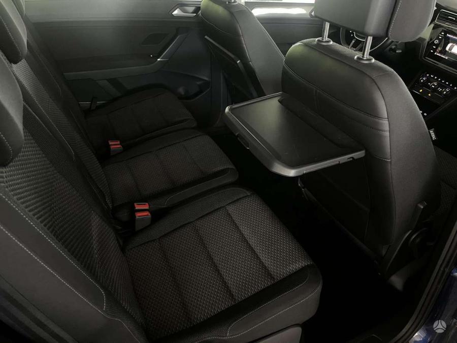 Blue Volkswagen Touran 2022 in Vilnius, with an engine capacity of 1.97 L and mileage of 211 thousand km for 13490 €, photo 11 on AUTOMOTO.COM.LV
