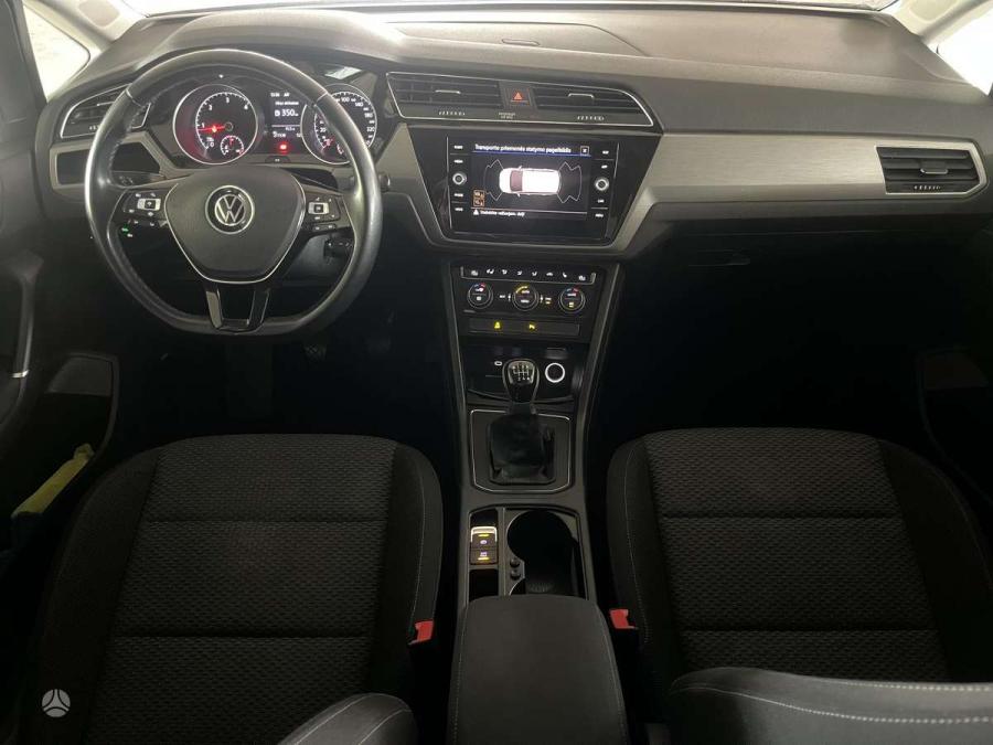 Blue Volkswagen Touran 2022 in Vilnius, with an engine capacity of 1.97 L and mileage of 211 thousand km for 13490 €, photo 13 on AUTOMOTO.COM.LV