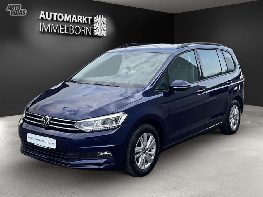 Blue Volkswagen Touran 2023 in Kaunas, with an engine capacity of 1.50 L and mileage of 29 thousand km for 33104 €, photo 4 on AUTOMOTO.COM.LV