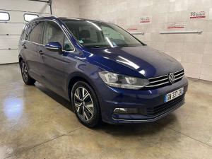 Blue Volkswagen Touran 2023 in Marijampole, with an engine capacity of 1.50 L and mileage of 189 thousand km for 17805 €, photo 4 on AUTOMOTO.COM.LV