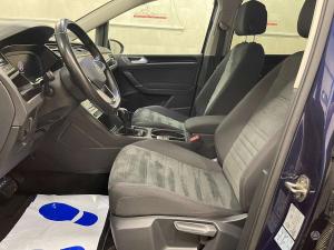 Blue Volkswagen Touran 2023 in Marijampole, with an engine capacity of 1.50 L and mileage of 189 thousand km for 17805 €, photo 8 on AUTOMOTO.COM.LV