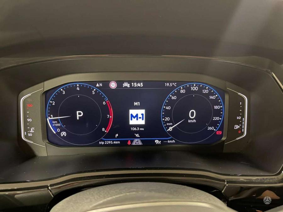 Blue Volkswagen Touran 2023 in Marijampole, with an engine capacity of 1.50 L and mileage of 189 thousand km for 17805 €, photo 14 on AUTOMOTO.COM.LV