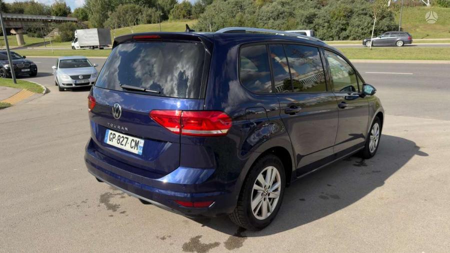 Zils Volkswagen Touran 2023 Kauņa, ar dzinēja tilpumu 1.50 L un nobraukumu 140 tūkst. km par 17364 €, foto 9 vietnē AUTOMOTO.COM.LV