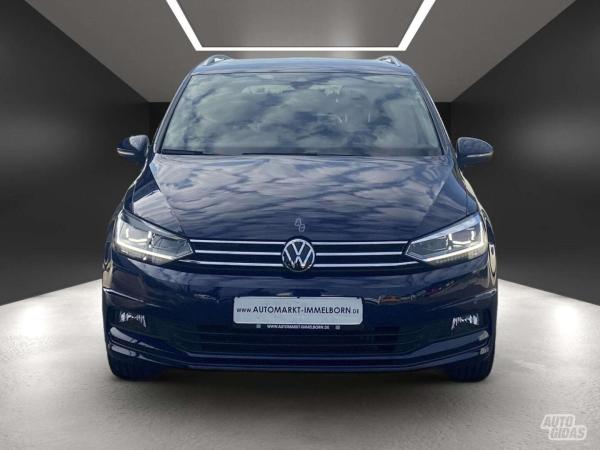Blue Volkswagen Touran 2024 in Kaunas, with an engine capacity of 1.50 L and mileage of 23 thousand km for 33167 €, photo 9 on AUTOMOTO.COM.LV