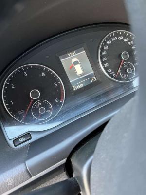 Zils Volkswagen Touran 2012 Viļņa, ar dzinēja tilpumu 2.00 L un nobraukumu 254 tūkst. km par 4700 €, foto 7 vietnē AUTOMOTO.COM.LV