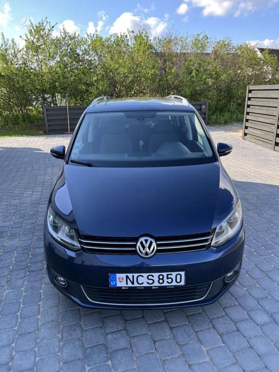 Zils Volkswagen Touran 2012 Viļņa, ar dzinēja tilpumu 2.00 L un nobraukumu 254 tūkst. km par 4700 €, foto 10 vietnē AUTOMOTO.COM.LV