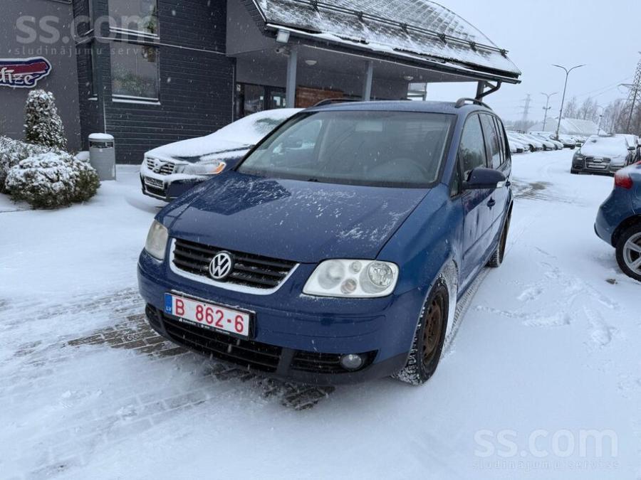 Zils Volkswagen Touran 2004 Talsi, ar dzinēja tilpumu 1.90 L un nobraukumu 225 tūkst. km par 970 €, foto 1 vietnē AUTOMOTO.COM.LV