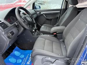 Zils Volkswagen Touran 2004 Talsi, ar dzinēja tilpumu 1.90 L un nobraukumu 225 tūkst. km par 970 €, foto 8 vietnē AUTOMOTO.COM.LV
