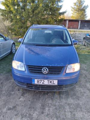 Blue Volkswagen Touran 2004 in Tallinn, with an engine capacity of 1.90 L and mileage of 481 thousand km for 450 €, photo  on AUTOMOTO.COM.LV