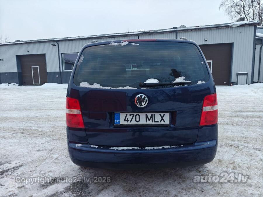 Blue Volkswagen Touran 2005 in Tartu, with an engine capacity of 1.90 L and mileage of 276 thousand km for 2650 €, photo 6 on AUTOMOTO.COM.LV
