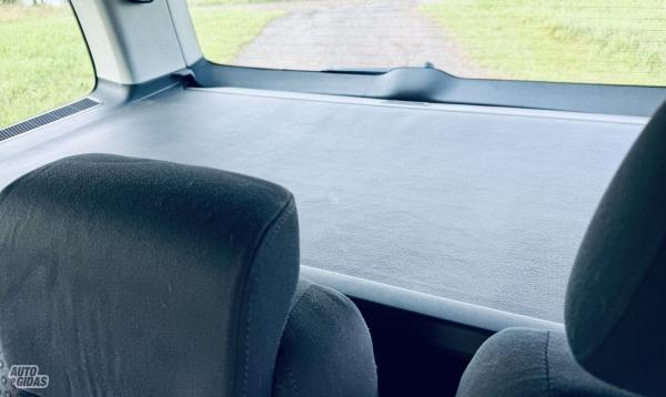 Zils Volkswagen Touran 2005 Viļņa, ar dzinēja tilpumu 2.00 L un nobraukumu 3 tūkst. km par 1850 €, foto 9 vietnē AUTOMOTO.COM.LV