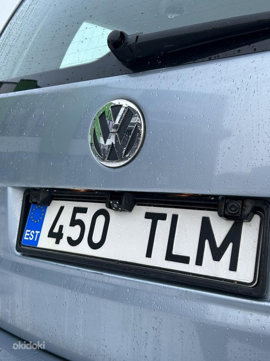 Zils Volkswagen Touran 2006 Tallina, ar dzinēja tilpumu 2.00 L un nobraukumu 224 tūkst. km par 2600 €, foto 25 vietnē AUTOMOTO.COM.LV
