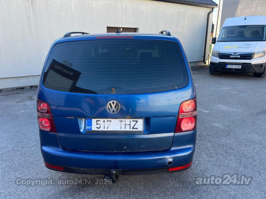 Zils Volkswagen Touran 2007 Paide, ar dzinēja tilpumu 1.90 L un nobraukumu 390 tūkst. km par 1399 €, foto 8 vietnē AUTOMOTO.COM.LV