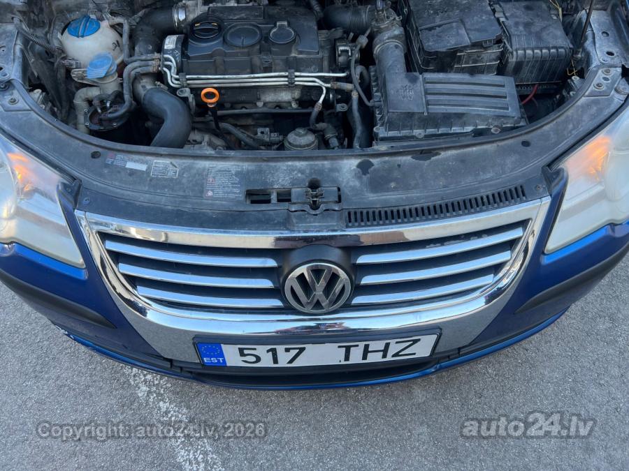 Zils Volkswagen Touran 2007 Paide, ar dzinēja tilpumu 1.90 L un nobraukumu 390 tūkst. km par 1399 €, foto 25 vietnē AUTOMOTO.COM.LV