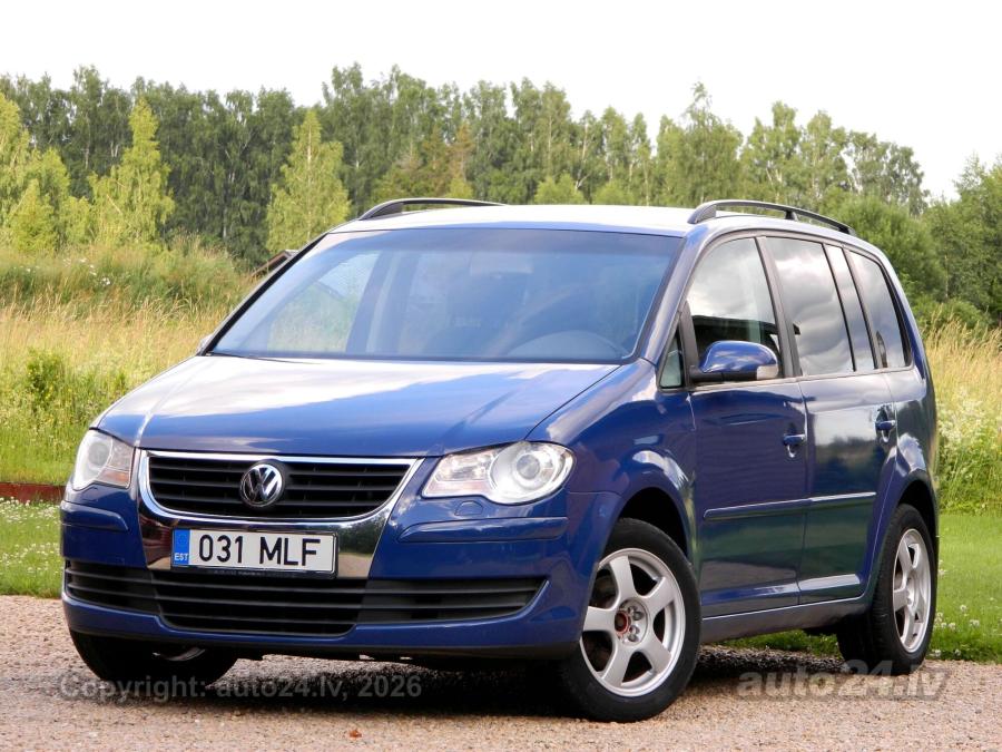 Zils Volkswagen Touran 2008 Viljandi, ar dzinēja tilpumu 1.60 L un nobraukumu 176 tūkst. km par 2490 €, foto 1 vietnē AUTOMOTO.COM.LV