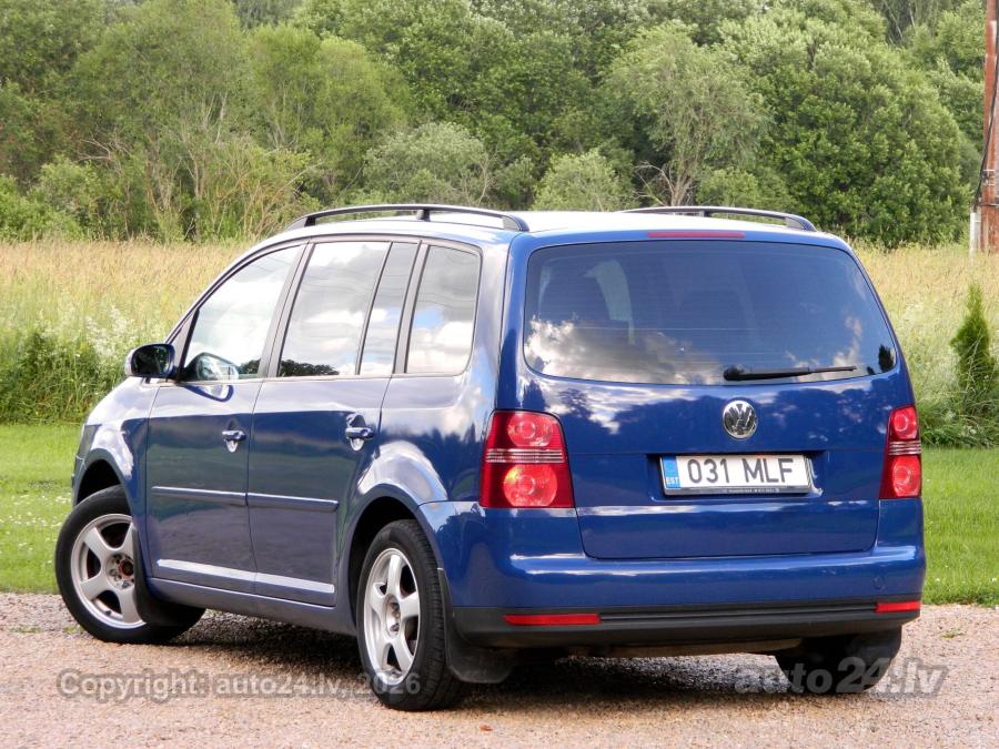 Zils Volkswagen Touran 2008 Viljandi, ar dzinēja tilpumu 1.60 L un nobraukumu 176 tūkst. km par 2490 €, foto 5 vietnē AUTOMOTO.COM.LV