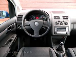 Zils Volkswagen Touran 2008 Viljandi, ar dzinēja tilpumu 1.60 L un nobraukumu 176 tūkst. km par 2490 €, foto 13 vietnē AUTOMOTO.COM.LV